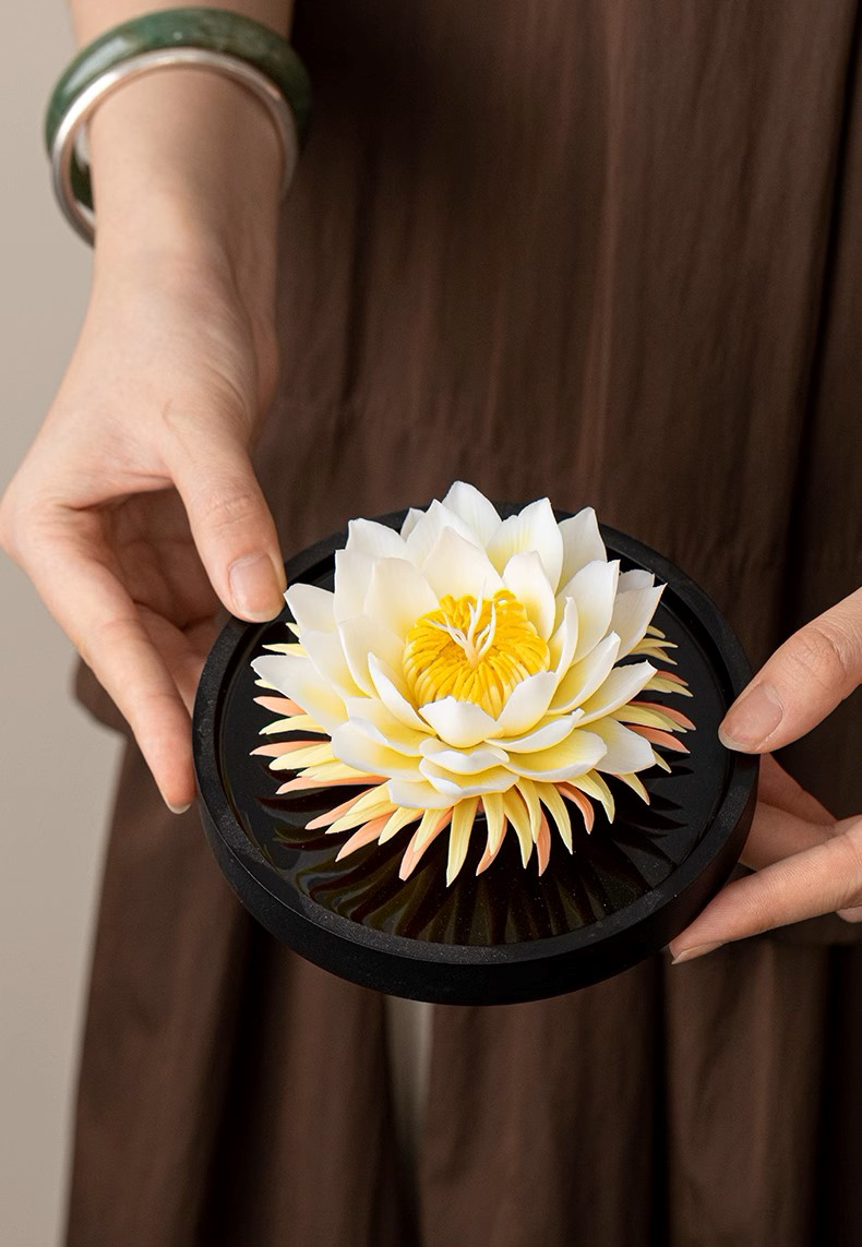 Moonflower Porcelain Diffuser – Susuflowers